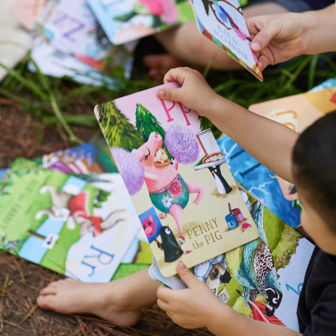 Alphabet Flashcards – Clover & Arrow